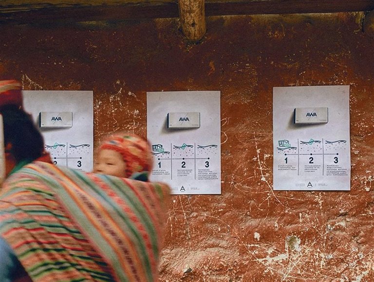 Un jabón que limpia la ropa y elimina la contaminación de los ríos