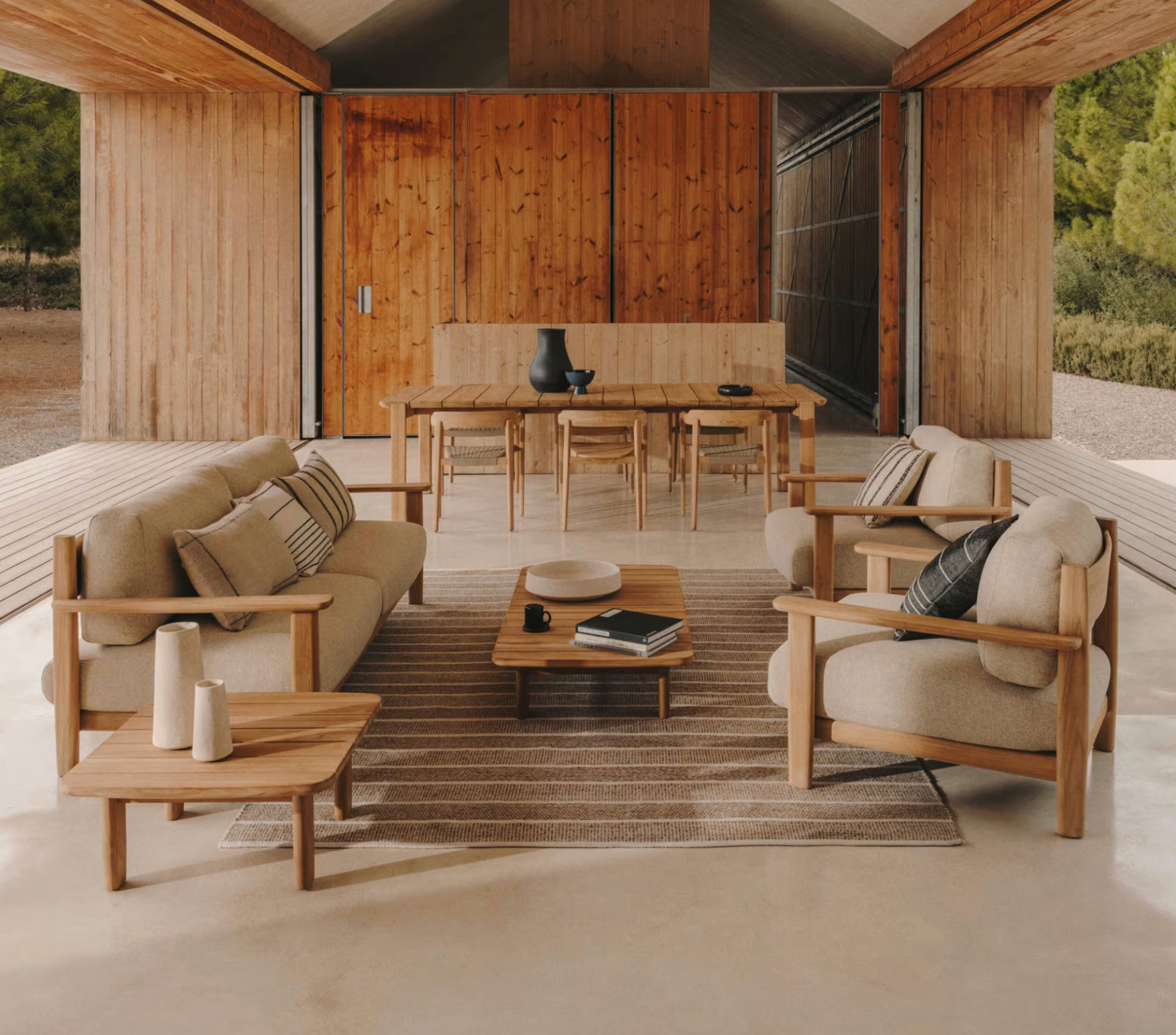 Kave Home apuesta por un verano outdoor inspirado en la pureza de ...