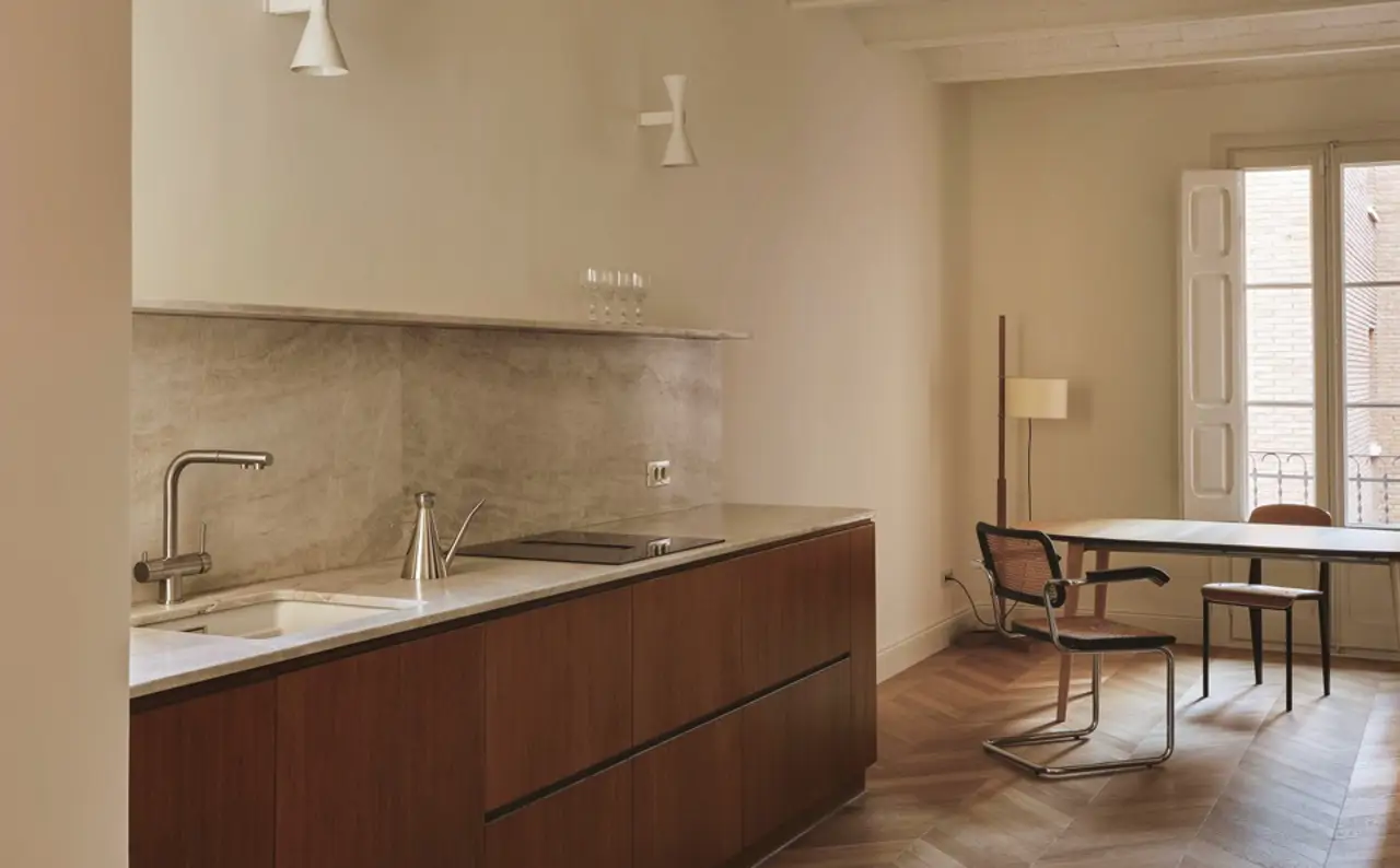 Un piso con "pocas cosas pero de gran calidad" que propone una nueva ...