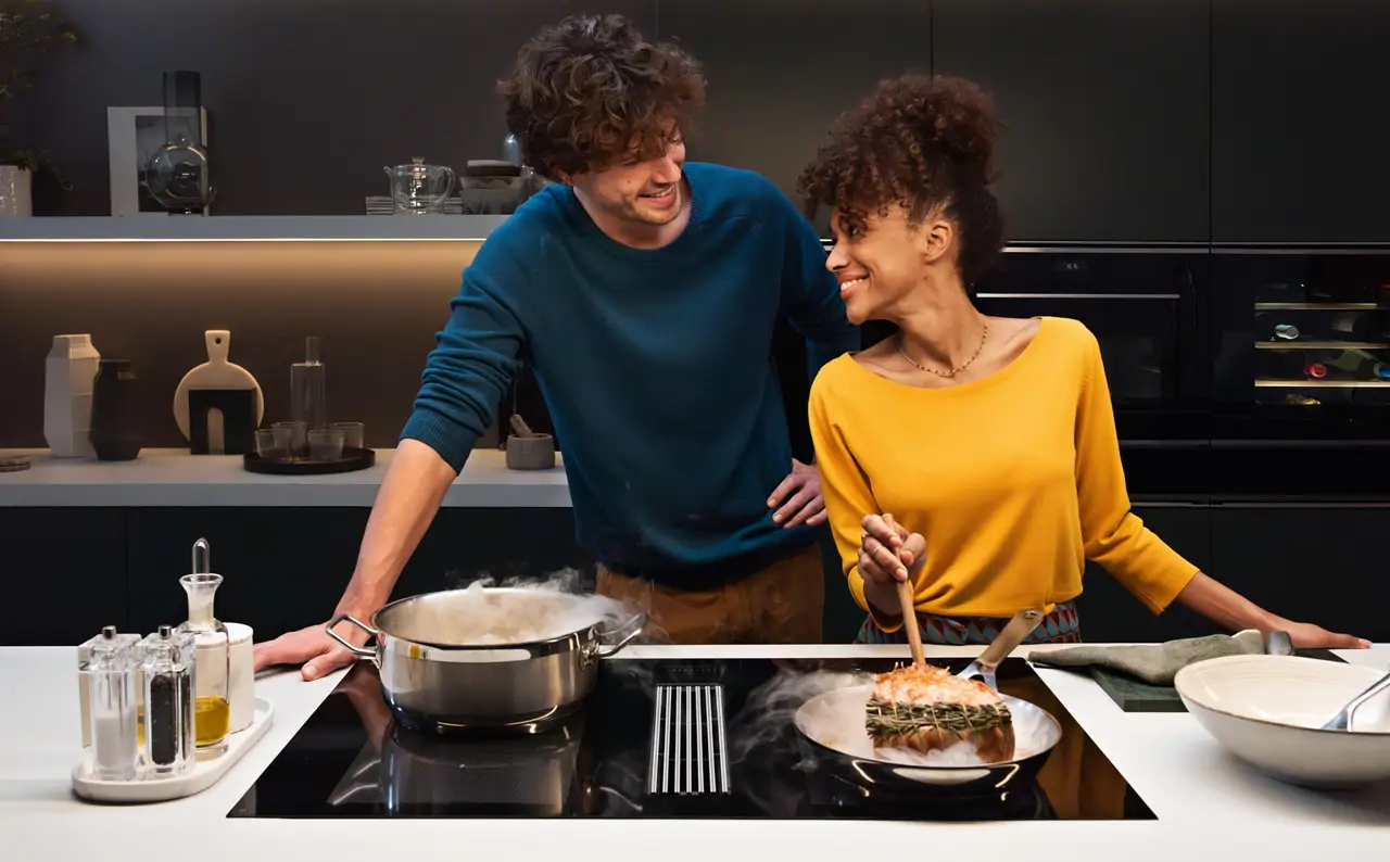 Placas con extractor integrado: el nuevo lenguaje del diseño de cocina