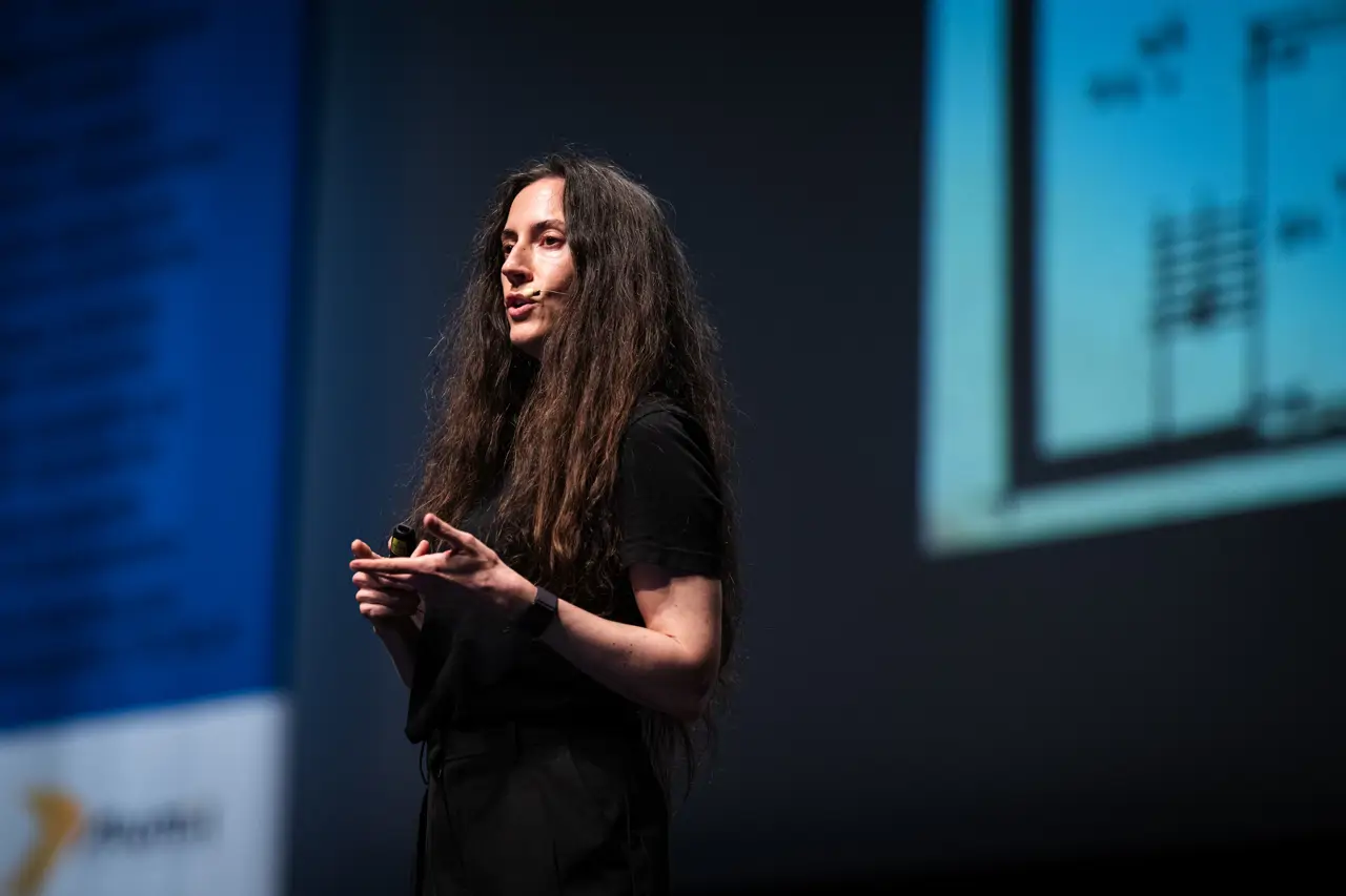 La arquitecta Beatriz Ramo y el proyecto que reinventa la vivienda ...