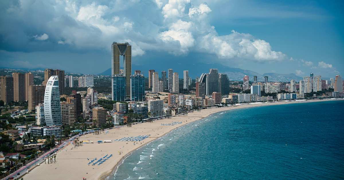 Así es el edificio más alto de Benidorm: todo sobre el Intempo ...