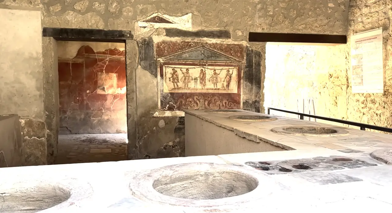 Un arquitecto sobre Pompeya: “Tenían muchísimos bares, más de 150 ...
