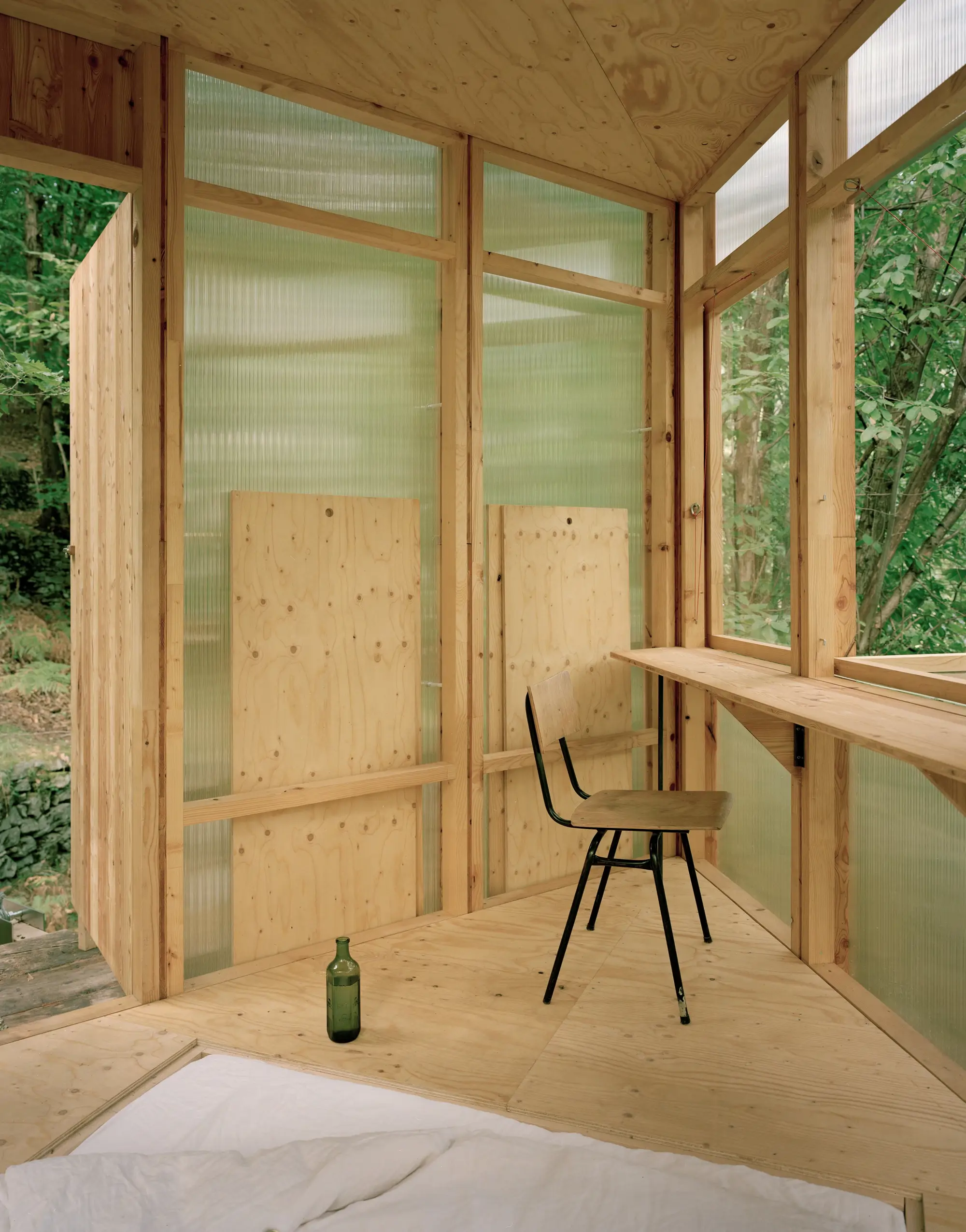 Un artista suizo encargó al arquitecto Olin Petzold una casa pasiva en ...
