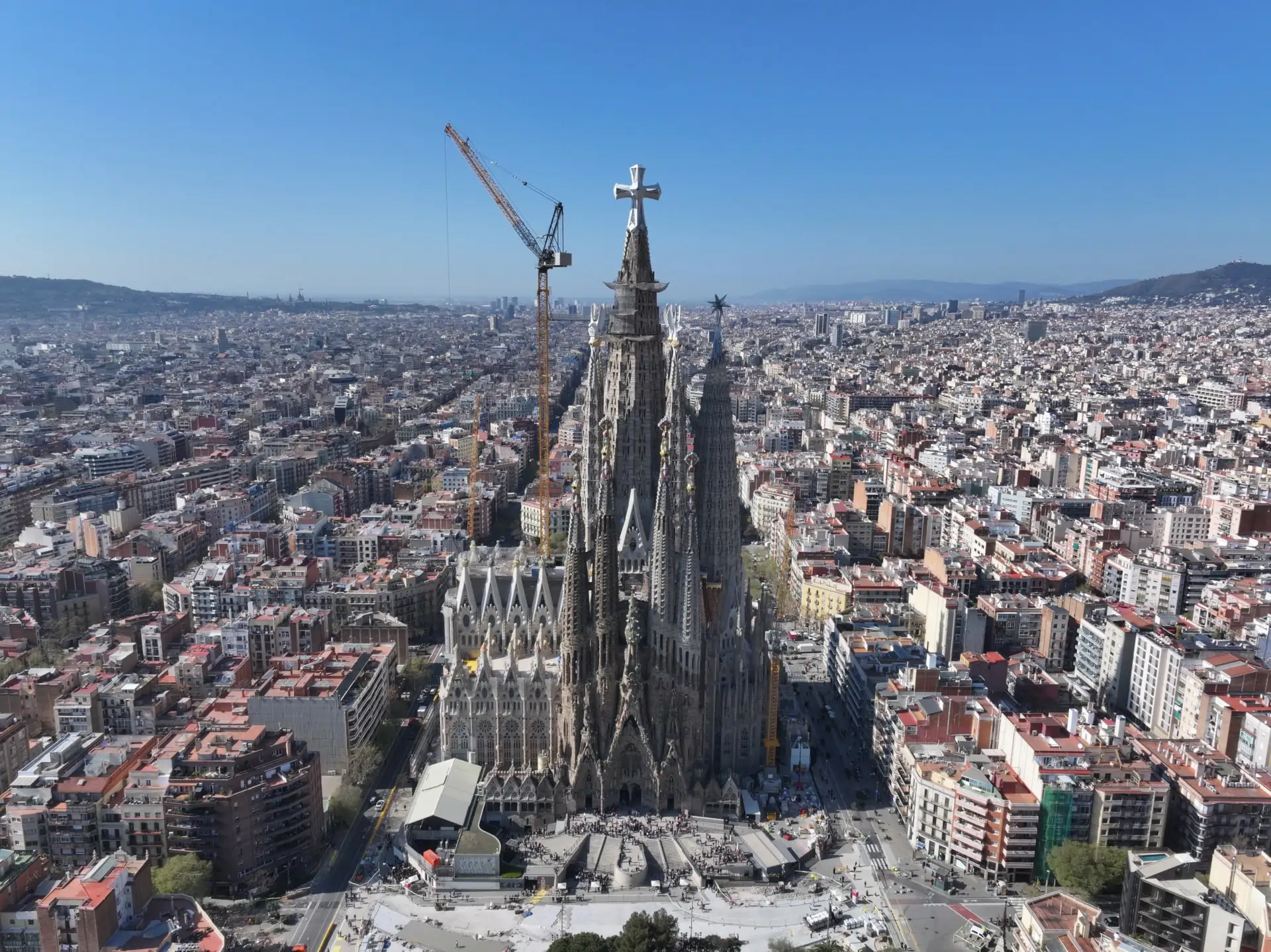 10 razones por las que la coronación de la Sagrada Familia es lo más ...